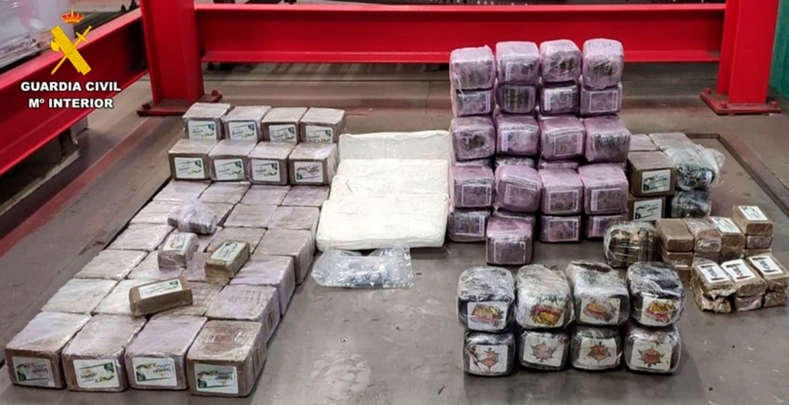 La Guardia Civil intercepta 53 kilos de hachís en un control a la ...