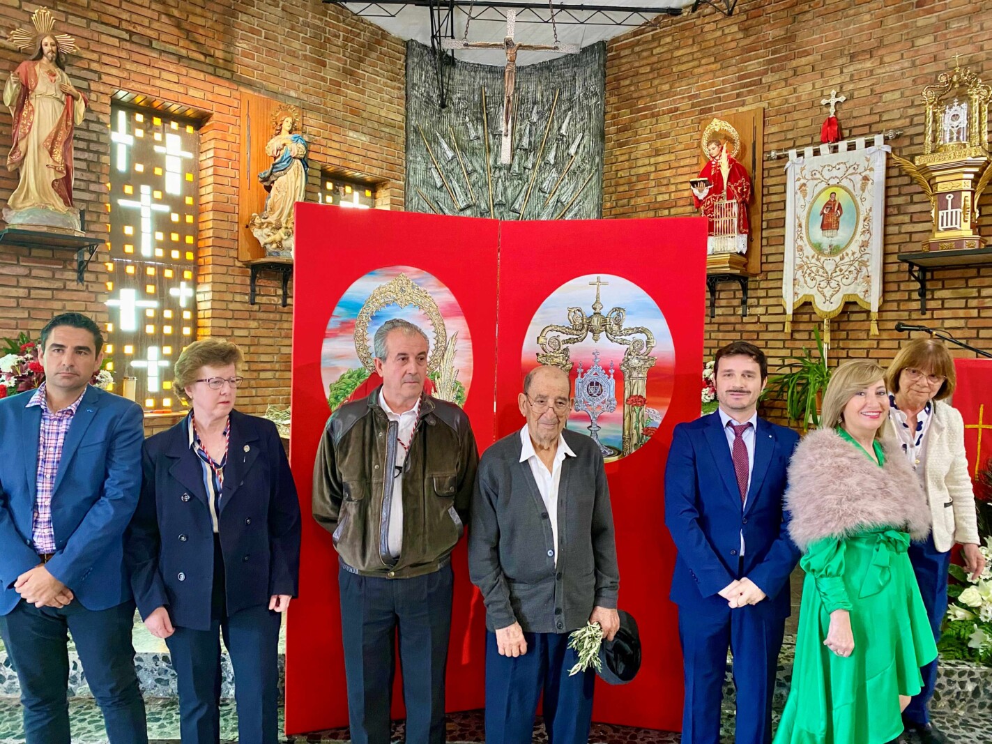 El artista Jesús Calzada presenta dos obras sacras para la Hermandad de ...